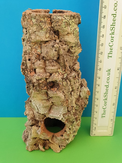 Cork caves and hides are perfect for decoration, hiding and nesting