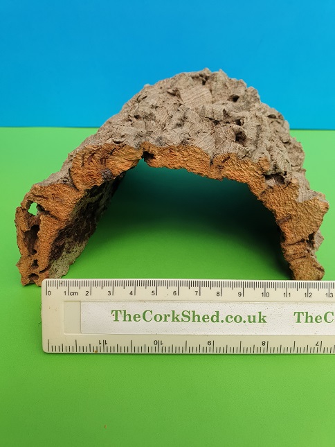 Cork caves and hides are perfect for decoration, hiding and nesting