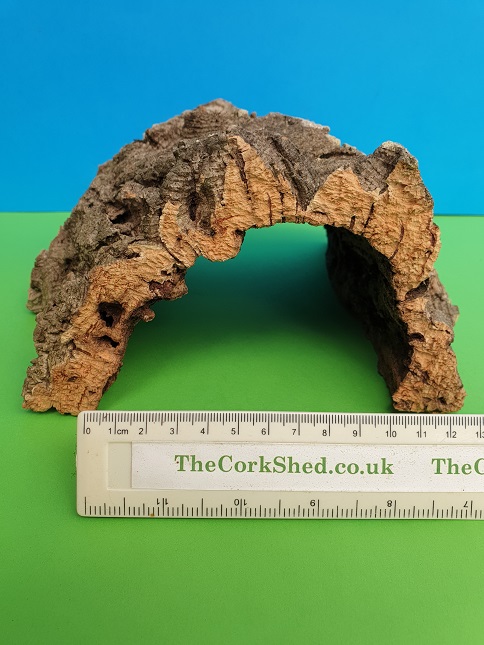 Cork caves and hides are perfect for decoration, hiding and nesting