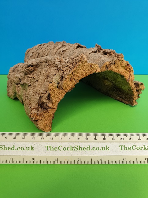 Cork caves and hides are perfect for decoration, hiding and nesting