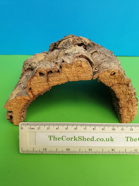 Cork caves and hides are perfect for decoration, hiding and nesting
